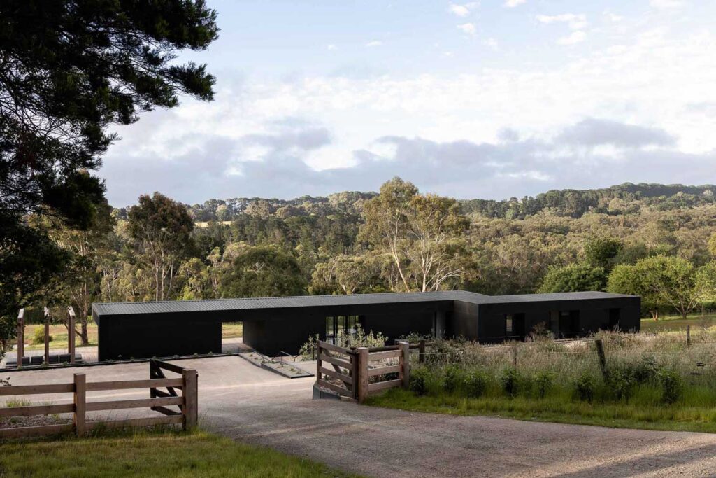 Yal Yal Estate House | Intermode